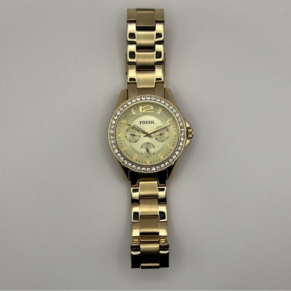 Fossil | Accessories | Nwt Riley Fossil Watch Mes323 In Original Box ...